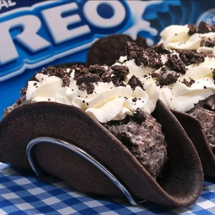 Oreo Cheesecake Tacos